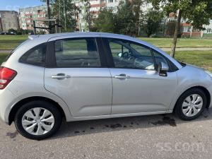 Pelēks Citroen C3 2011 Rīga, ar dzinēja tilpumu 1.40 L un nobraukumu 277 tūkst. km par 950 €, foto  vietnē AUTOMOTO.COM.LV