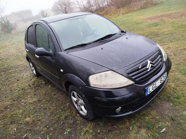 Citroen C3 2003 Panevēža, ar dzinēja tilpumu 1.40 L un nobraukumu 250 tūkst. km par 400 €, foto 2 vietnē AUTOMOTO.COM.LV