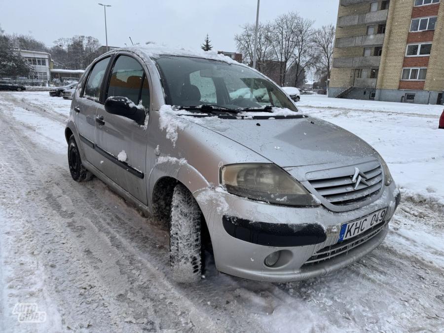 Citroen C3 2003 in Kaunas, with an engine capacity of 1.30 L and mileage of 240 thousand km for 550 €, photo 6 on AUTOMOTO.COM.LV