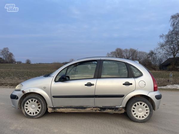 Citroen C3 2003 in Radviliskis, with an engine capacity of 1.10 L and mileage of 160 thousand km for 550 €, photo 2 on AUTOMOTO.COM.LV
