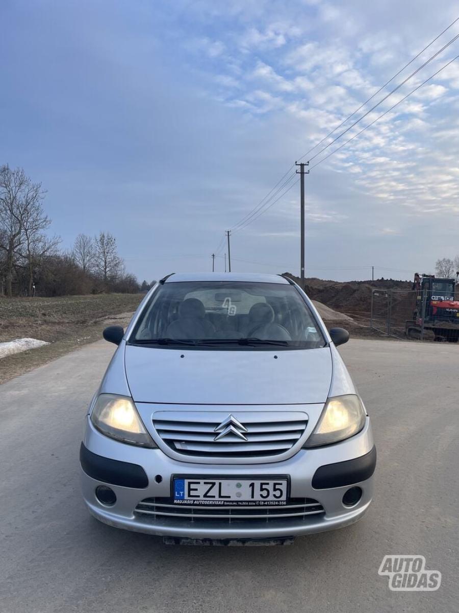 Citroen C3 2003 in Radviliskis, with an engine capacity of 1.10 L and mileage of 160 thousand km for 550 €, photo 8 on AUTOMOTO.COM.LV