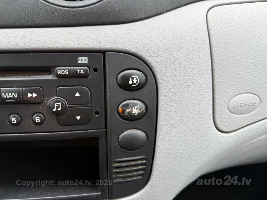Citroen C3 2003 Tallina, ar dzinēja tilpumu 1.40 L un nobraukumu 124 tūkst. km par 1199 €, foto 12 vietnē AUTOMOTO.COM.LV