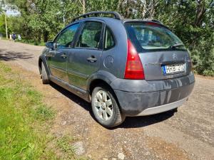 Citroen C3 2005 Kauņa, ar dzinēja tilpumu 1.40 L un nobraukumu 250 tūkst. km par 300 €, foto 4 vietnē AUTOMOTO.COM.LV