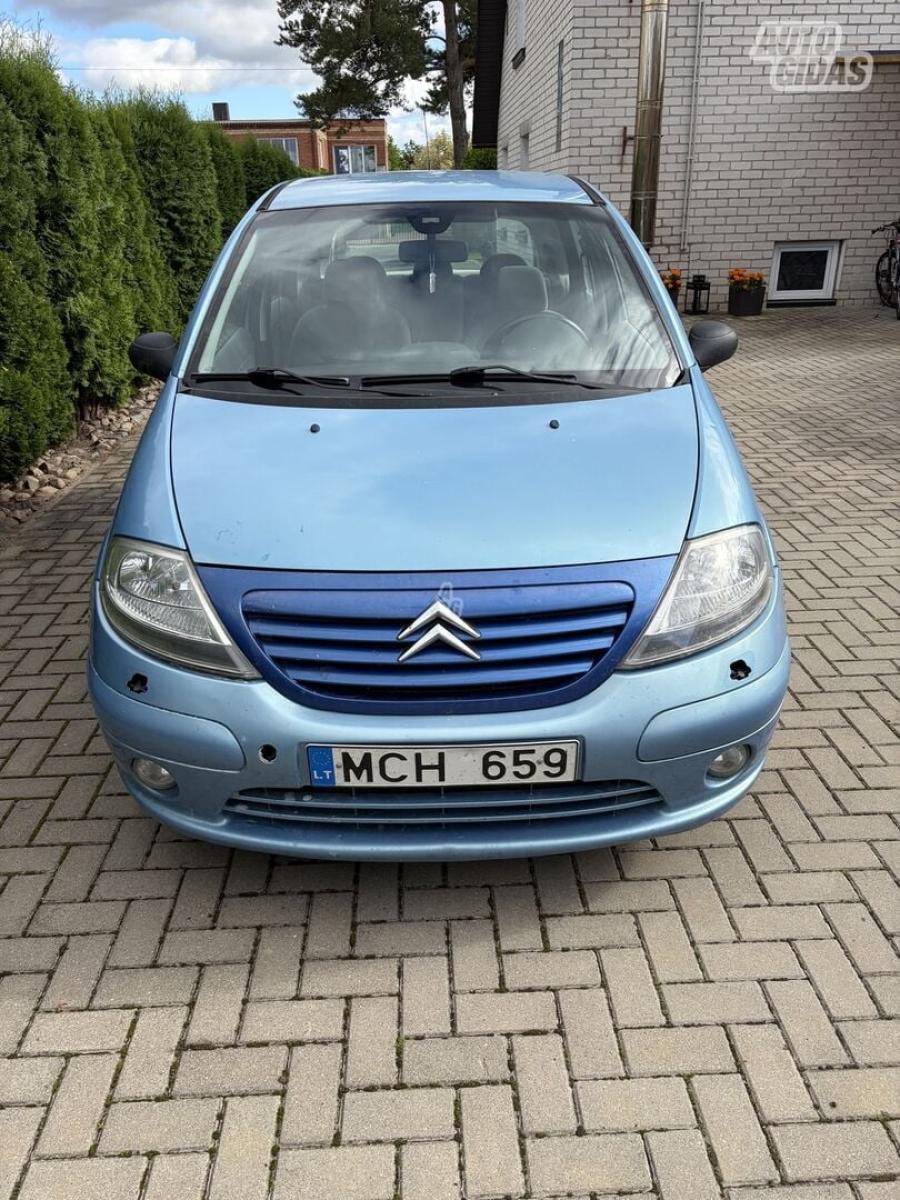 Citroen C3 2005 in Pakruojis, with an engine capacity of 1.40 L and mileage of 260 thousand km for 500 €, photo 1 on AUTOMOTO.COM.LV
