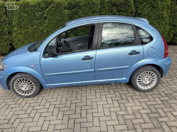 Citroen C3 2005 in Pakruojis, with an engine capacity of 1.40 L and mileage of 260 thousand km for 500 €, photo 3 on AUTOMOTO.COM.LV