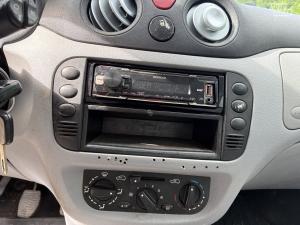 Citroen C3 2005 in Pakruojis, with an engine capacity of 1.40 L and mileage of 260 thousand km for 500 €, photo 8 on AUTOMOTO.COM.LV
