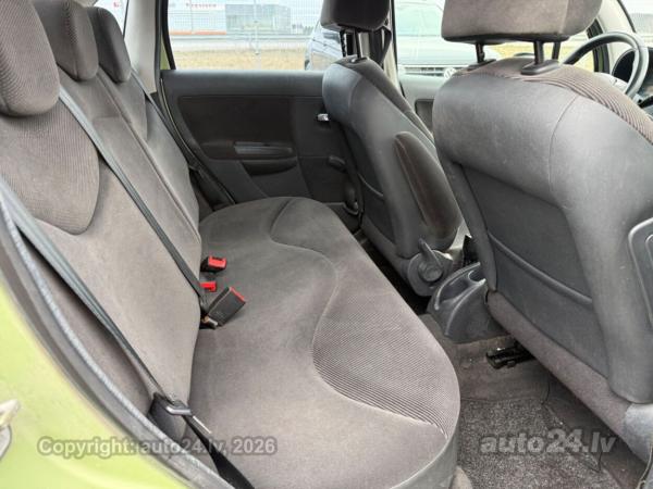 Citroen C3 2006 Tallina, ar dzinēja tilpumu 1.40 L un nobraukumu 208 tūkst. km par 1290 €, foto 10 vietnē AUTOMOTO.COM.LV