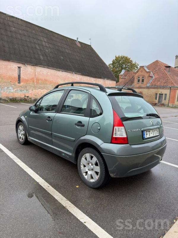 Citroen C3 2006 in Bauska, with an engine capacity of 1.60 L and mileage of 213 thousand km for 1300 €, photo 3 on AUTOMOTO.COM.LV