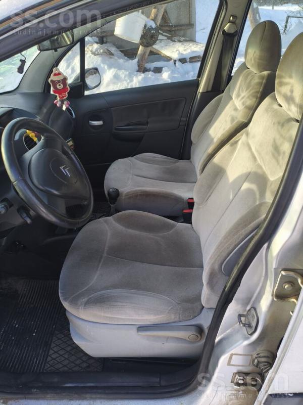 Citroen C3 2008 Krāslava, ar dzinēja tilpumu 1.40 L un nobraukumu 324 tūkst. km par 1150 €, foto 9 vietnē AUTOMOTO.COM.LV