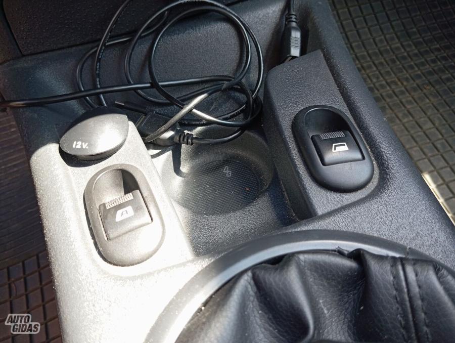 Citroen C3 2008 in Vilnius, with an engine capacity of 1.10 L and mileage of 120 thousand km for 420 €, photo 16 on AUTOMOTO.COM.LV