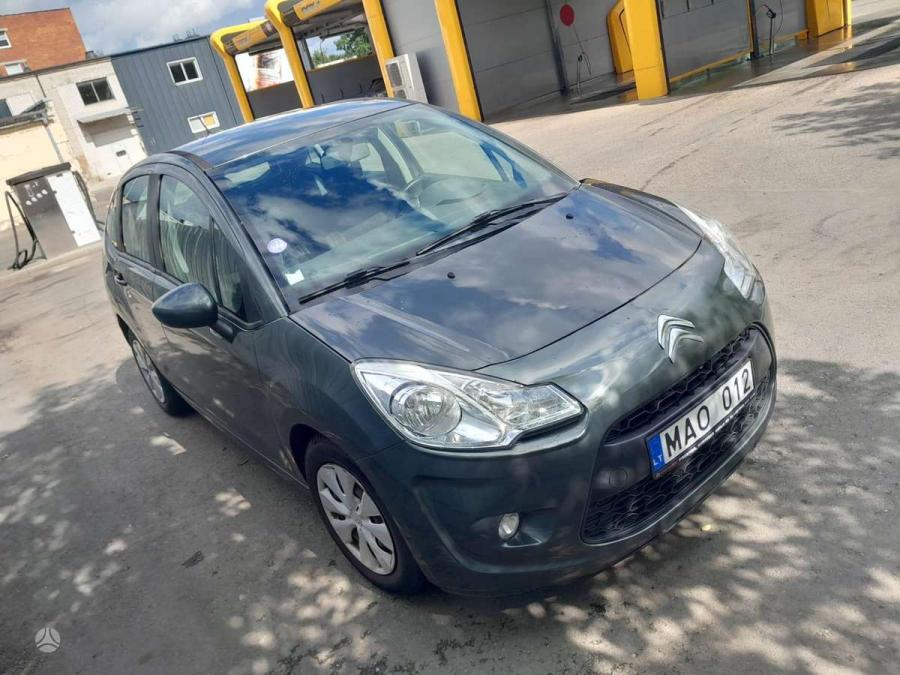 Citroen C3 2010 in Kaunas, with an engine capacity of 1.36 L and mileage of 147 thousand km for 3000 €, photo 3 on AUTOMOTO.COM.LV