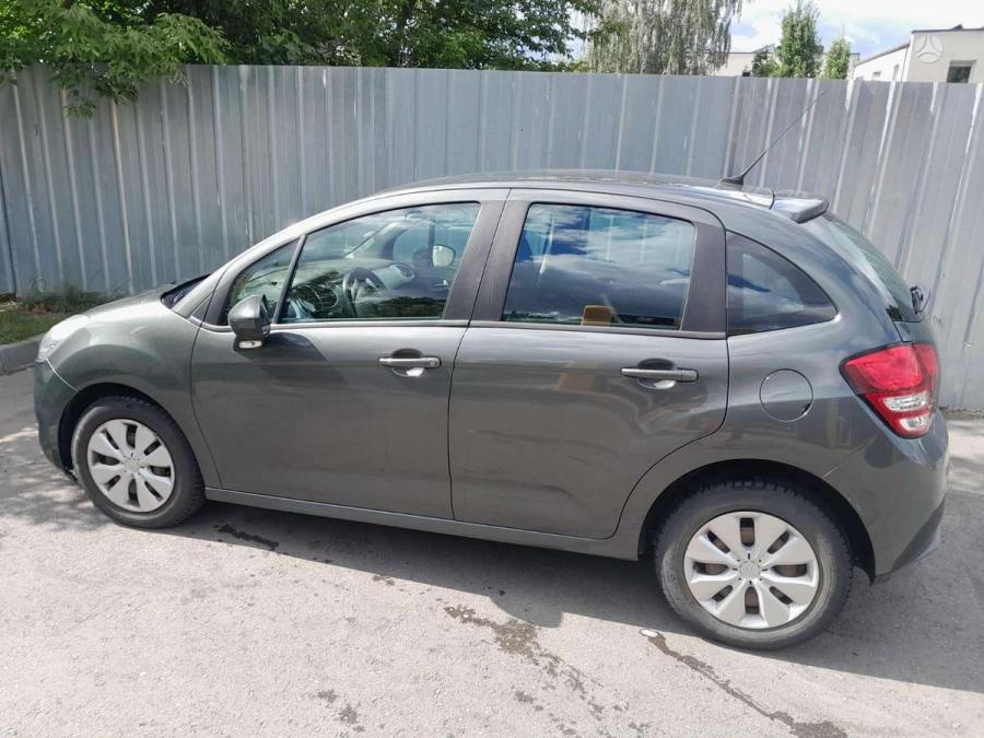 Citroen C3 2010 in Kaunas, with an engine capacity of 1.36 L and mileage of 147 thousand km for 3000 €, photo 4 on AUTOMOTO.COM.LV
