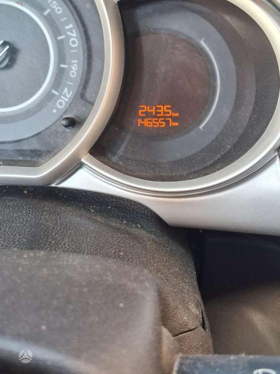Citroen C3 2010 in Kaunas, with an engine capacity of 1.36 L and mileage of 147 thousand km for 3000 €, photo 9 on AUTOMOTO.COM.LV