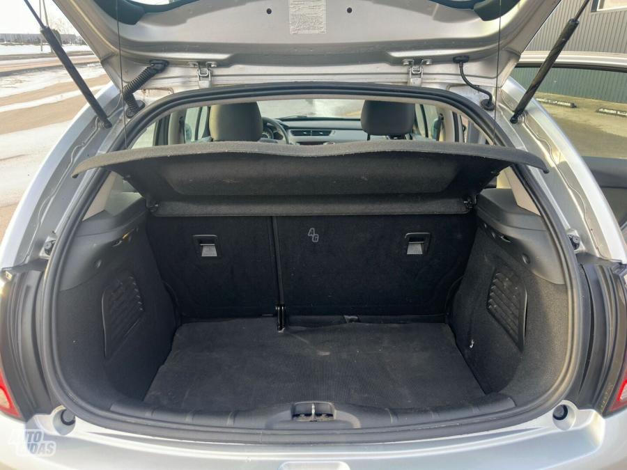 Citroen C3 2014 in Taurage, with an engine capacity of 1.40 L and mileage of 280 thousand km for 1450 €, photo 13 on AUTOMOTO.COM.LV
