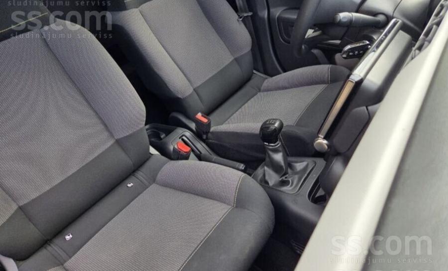 Orange Citroen C3 2017 in Riga, with an engine capacity of 1.20 L and mileage of 96 thousand km for 6600 €, photo 11 on AUTOMOTO.COM.LV