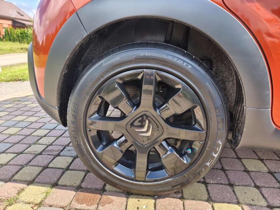 Oranžs Citroen C3 2017 Jonava, ar dzinēja tilpumu 1.20 L un nobraukumu 134 tūkst. km par 5500 €, foto 11 vietnē AUTOMOTO.COM.LV