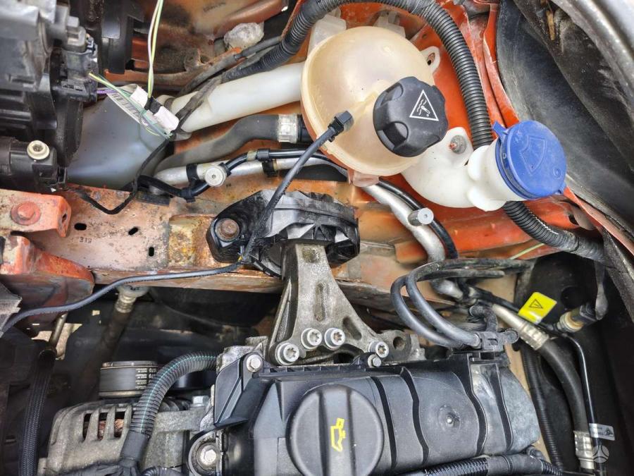 Oranžs Citroen C3 2017 Jonava, ar dzinēja tilpumu 1.20 L un nobraukumu 134 tūkst. km par 5500 €, foto 22 vietnē AUTOMOTO.COM.LV
