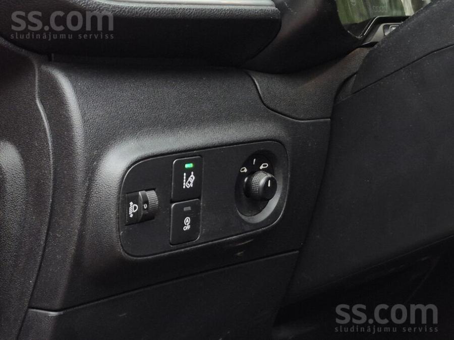 Oranžs Citroen C3 2018 Rīga, ar dzinēja tilpumu 1.20 L un nobraukumu 169 tūkst. km par 6000 €, foto 9 vietnē AUTOMOTO.COM.LV