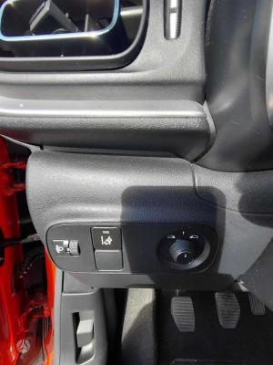 Orange Citroen C3 2019 in Klaipeda, with an engine capacity of 1.50 L and mileage of 103 thousand km for 4990 €, photo 19 on AUTOMOTO.COM.LV