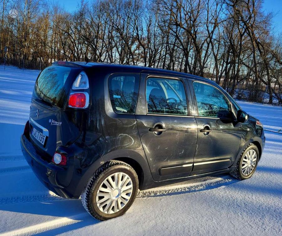 Melns Citroen c3-picasso 2010 Šauļi, ar dzinēja tilpumu 1.60 L un nobraukumu 300 tūkst. km par 2750 €, foto 15 vietnē AUTOMOTO.COM.LV