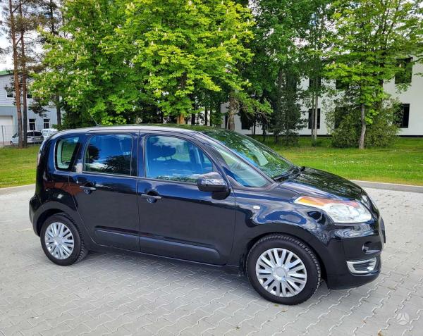 Black Citroen c3-picasso 2010 in Siauliai, with an engine capacity of 1.60 L and mileage of 300 thousand km for 1990 €, photo 4 on AUTOMOTO.COM.LV