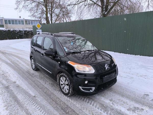 Melns Citroen c3-picasso 2010 Marijampole, ar dzinēja tilpumu 1.56 L un nobraukumu 221 tūkst. km par 2250 €, foto 7 vietnē AUTOMOTO.COM.LV