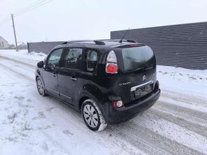 Black Citroen c3-picasso 2010 in Marijampole, with an engine capacity of 1.56 L and mileage of 221 thousand km for 1950 €, photo 3 on AUTOMOTO.COM.LV