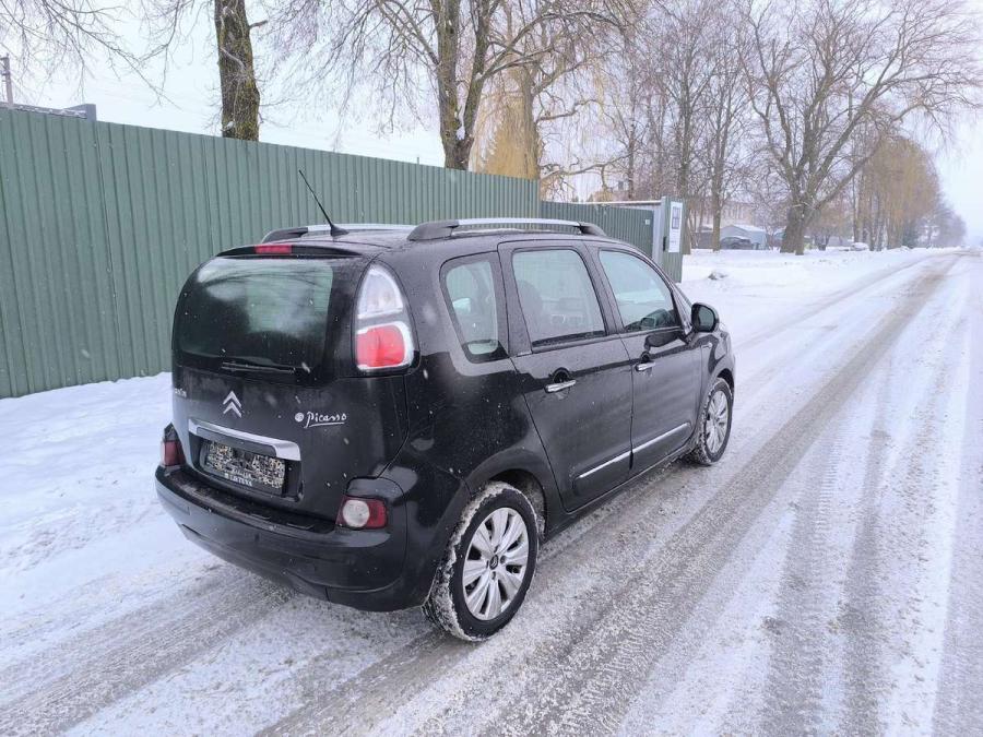 Black Citroen c3-picasso 2010 in Marijampole, with an engine capacity of 1.56 L and mileage of 221 thousand km for 1950 €, photo 6 on AUTOMOTO.COM.LV