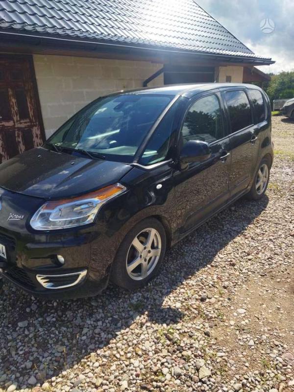 Melns Citroen c3-picasso 2011 Lazdijai, ar dzinēja tilpumu 1.56 L un nobraukumu 322 tūkst. km par 2200 €, foto 7 vietnē AUTOMOTO.COM.LV