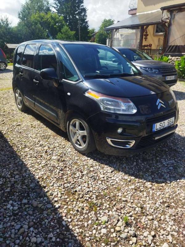 Melns Citroen c3-picasso 2011 Lazdijai, ar dzinēja tilpumu 1.56 L un nobraukumu 322 tūkst. km par 2200 €, foto 8 vietnē AUTOMOTO.COM.LV