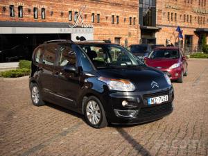 Black Citroen c3-picasso 2011 in Liepaja, with an engine capacity of 1.60 L and mileage of 225 thousand km for 2500 €, photo  on AUTOMOTO.COM.LV
