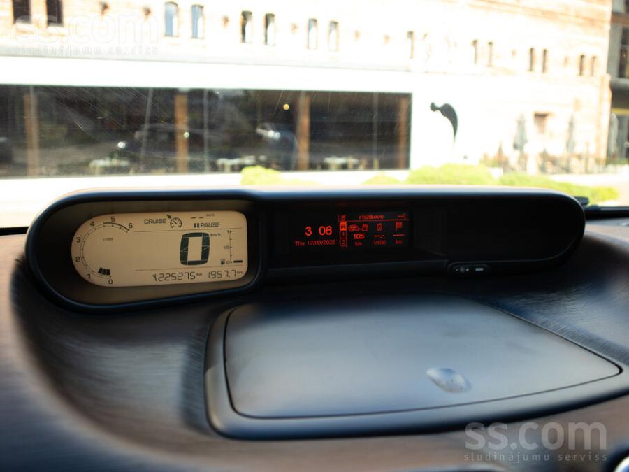 Melns Citroen c3-picasso 2011 Liepāja, ar dzinēja tilpumu 1.60 L un nobraukumu 225 tūkst. km par 2500 €, foto 20 vietnē AUTOMOTO.COM.LV