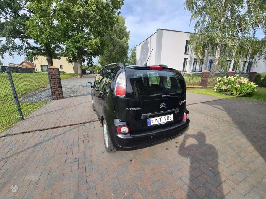 Melns Citroen c3-picasso 2012 Panevēža, ar dzinēja tilpumu 1.60 L un nobraukumu 249 tūkst. km par 2100 €, foto 6 vietnē AUTOMOTO.COM.LV