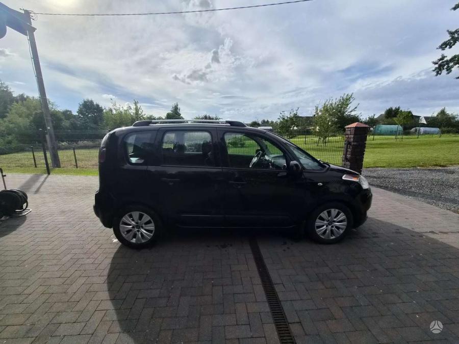 Melns Citroen c3-picasso 2012 Panevēža, ar dzinēja tilpumu 1.60 L un nobraukumu 249 tūkst. km par 2100 €, foto 7 vietnē AUTOMOTO.COM.LV