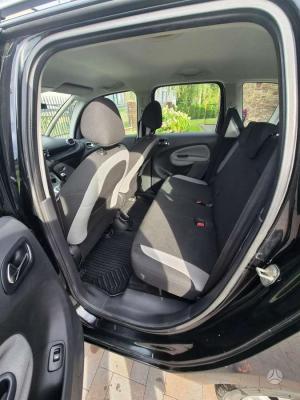 Melns Citroen c3-picasso 2012 Panevēža, ar dzinēja tilpumu 1.60 L un nobraukumu 249 tūkst. km par 2100 €, foto 10 vietnē AUTOMOTO.COM.LV