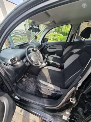 Melns Citroen c3-picasso 2012 Panevēža, ar dzinēja tilpumu 1.60 L un nobraukumu 249 tūkst. km par 2100 €, foto 11 vietnē AUTOMOTO.COM.LV