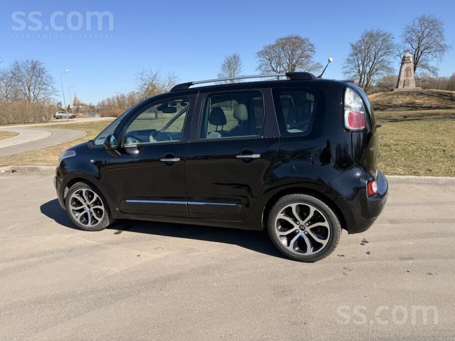 Melns Citroen c3-picasso 2013 Rīga, ar dzinēja tilpumu 1.60 L un nobraukumu 159 tūkst. km par 4500 €, foto 2 vietnē AUTOMOTO.COM.LV