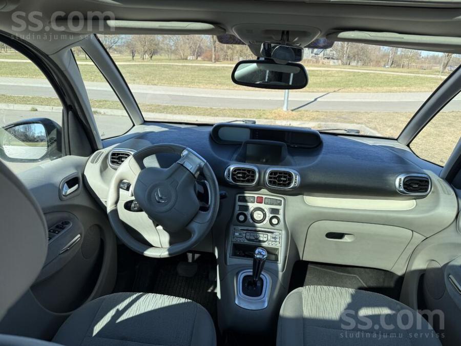 Melns Citroen c3-picasso 2013 Rīga, ar dzinēja tilpumu 1.60 L un nobraukumu 159 tūkst. km par 4500 €, foto 3 vietnē AUTOMOTO.COM.LV