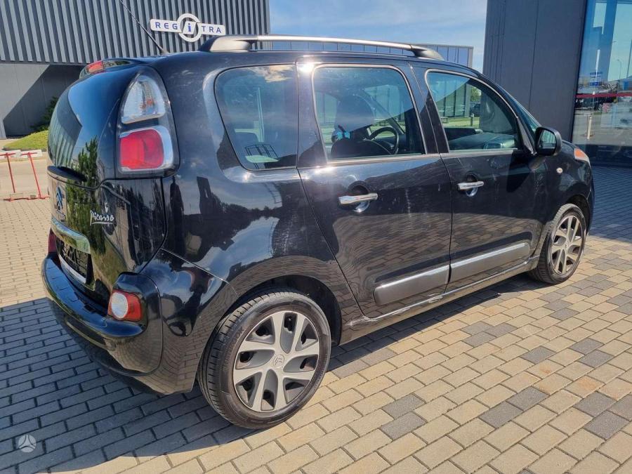Black Citroen c3-picasso 2016 in Siauliai, with an engine capacity of 1.56 L and mileage of 194 thousand km for 4450 €, photo 9 on AUTOMOTO.COM.LV