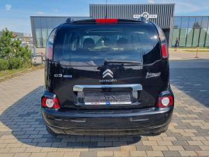Black Citroen c3-picasso 2016 in Siauliai, with an engine capacity of 1.56 L and mileage of 194 thousand km for 4450 €, photo 11 on AUTOMOTO.COM.LV
