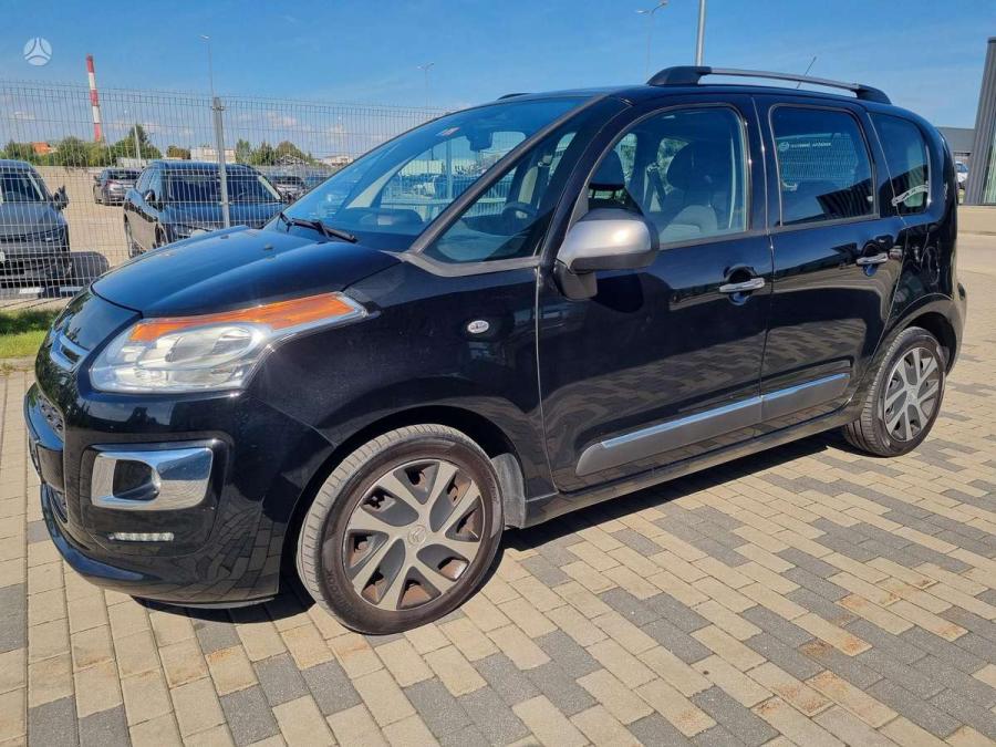 Black Citroen c3-picasso 2016 in Siauliai, with an engine capacity of 1.56 L and mileage of 194 thousand km for 4450 €, photo 15 on AUTOMOTO.COM.LV