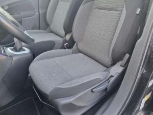 Black Citroen c3-picasso 2016 in Siauliai, with an engine capacity of 1.56 L and mileage of 194 thousand km for 4450 €, photo 17 on AUTOMOTO.COM.LV