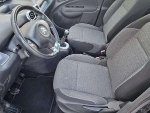 Black Citroen c3-picasso 2016 in Siauliai, with an engine capacity of 1.56 L and mileage of 194 thousand km for 4450 €, photo 18 on AUTOMOTO.COM.LV