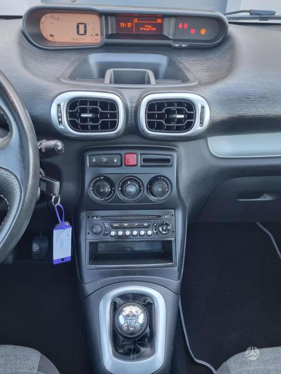 Black Citroen c3-picasso 2016 in Siauliai, with an engine capacity of 1.56 L and mileage of 194 thousand km for 4450 €, photo 22 on AUTOMOTO.COM.LV