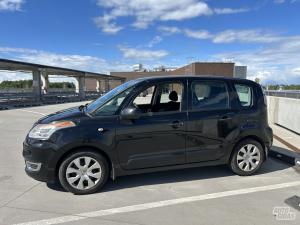 Melns Citroen c3-picasso 2009 Viļņa, ar dzinēja tilpumu 1.60 L un nobraukumu 330 tūkst. km par 1850 €, foto 8 vietnē AUTOMOTO.COM.LV