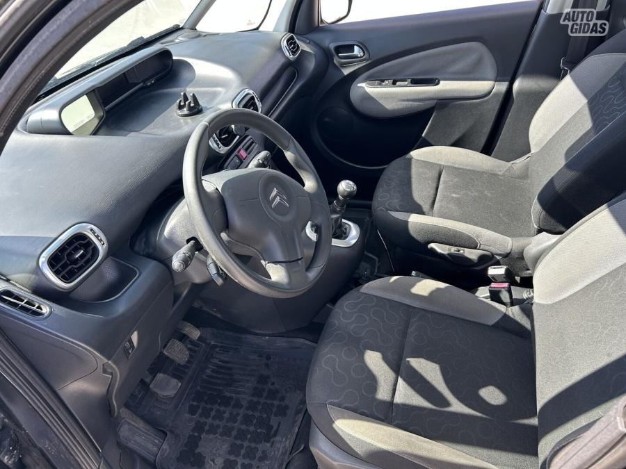 Melns Citroen c3-picasso 2009 Viļņa, ar dzinēja tilpumu 1.60 L un nobraukumu 330 tūkst. km par 1850 €, foto 10 vietnē AUTOMOTO.COM.LV