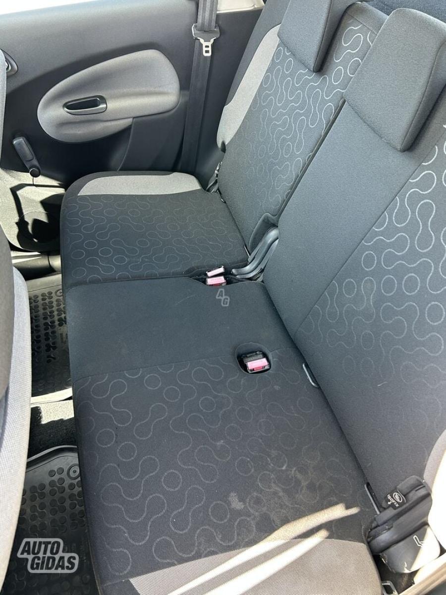Melns Citroen c3-picasso 2009 Viļņa, ar dzinēja tilpumu 1.60 L un nobraukumu 330 tūkst. km par 1850 €, foto 11 vietnē AUTOMOTO.COM.LV