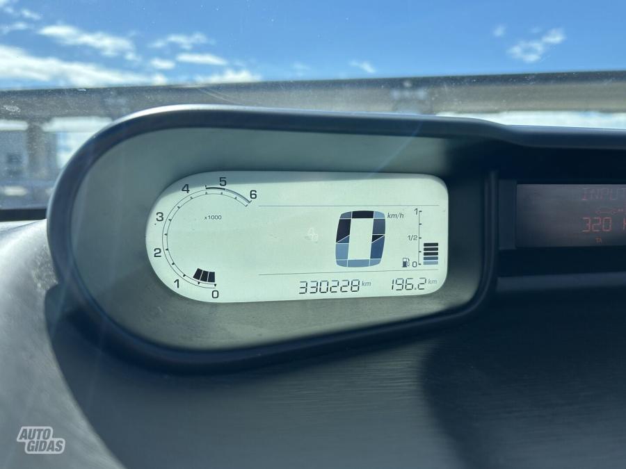 Melns Citroen c3-picasso 2009 Viļņa, ar dzinēja tilpumu 1.60 L un nobraukumu 330 tūkst. km par 1850 €, foto 12 vietnē AUTOMOTO.COM.LV