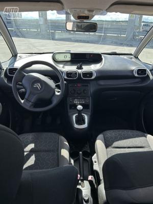 Melns Citroen c3-picasso 2009 Viļņa, ar dzinēja tilpumu 1.60 L un nobraukumu 330 tūkst. km par 1850 €, foto 13 vietnē AUTOMOTO.COM.LV