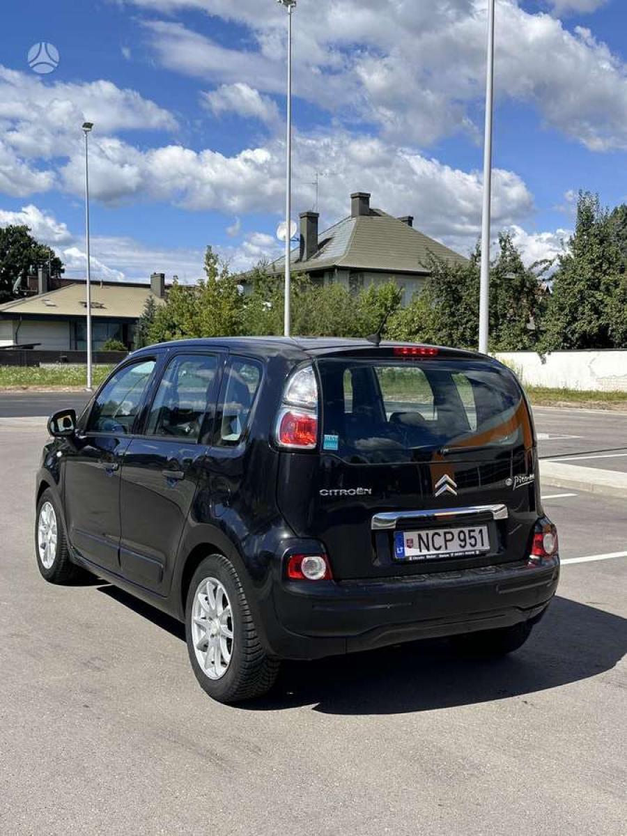 Black Citroen c3-picasso 2009 in Kaunas, with an engine capacity of 1.40 L and mileage of 281 thousand km for 1800 €, photo 6 on AUTOMOTO.COM.LV